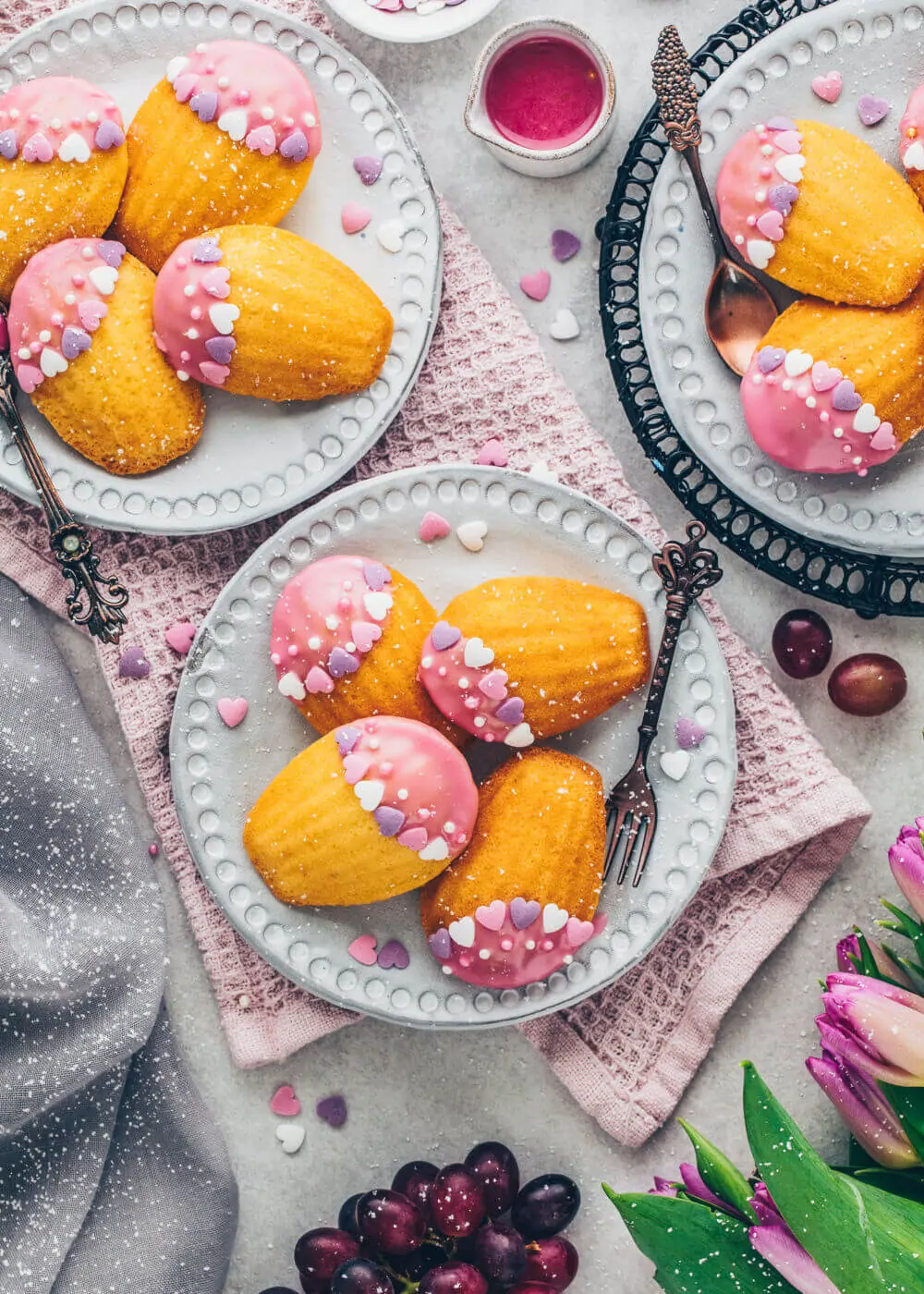 Vegan Madeleines Recipe (Easy French Mini Cakes) - Bianca Zapatka | Recipes