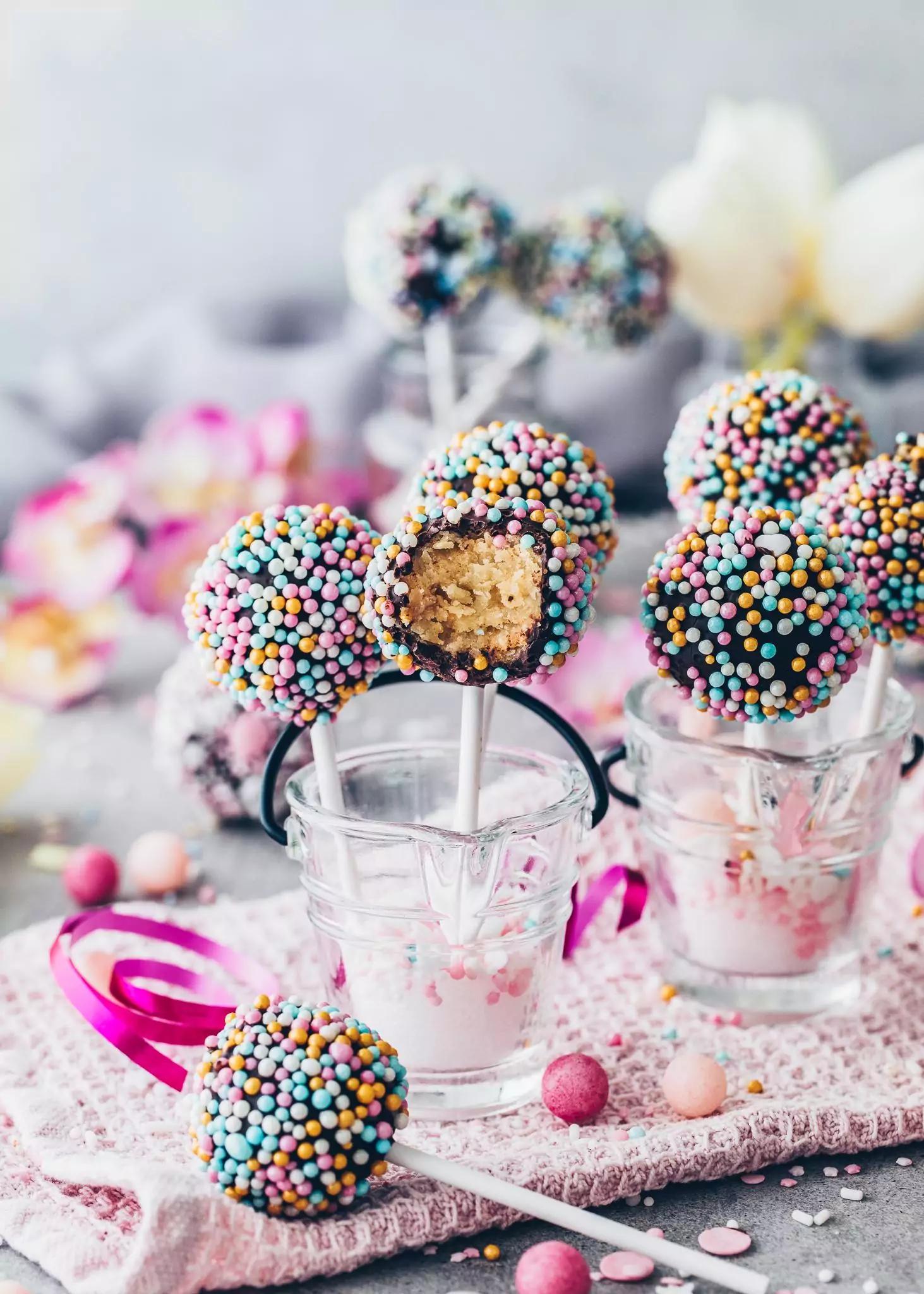 Vegan Cake Pops Recipe | Easy Lollipop Cakes - Bianca Zapatka | Recipes
