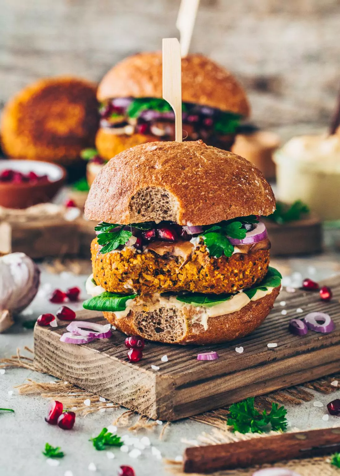 Vegan Pumpkin Burgers with Quinoa and Chickpeas - Bianca Zapatka | Recipes
