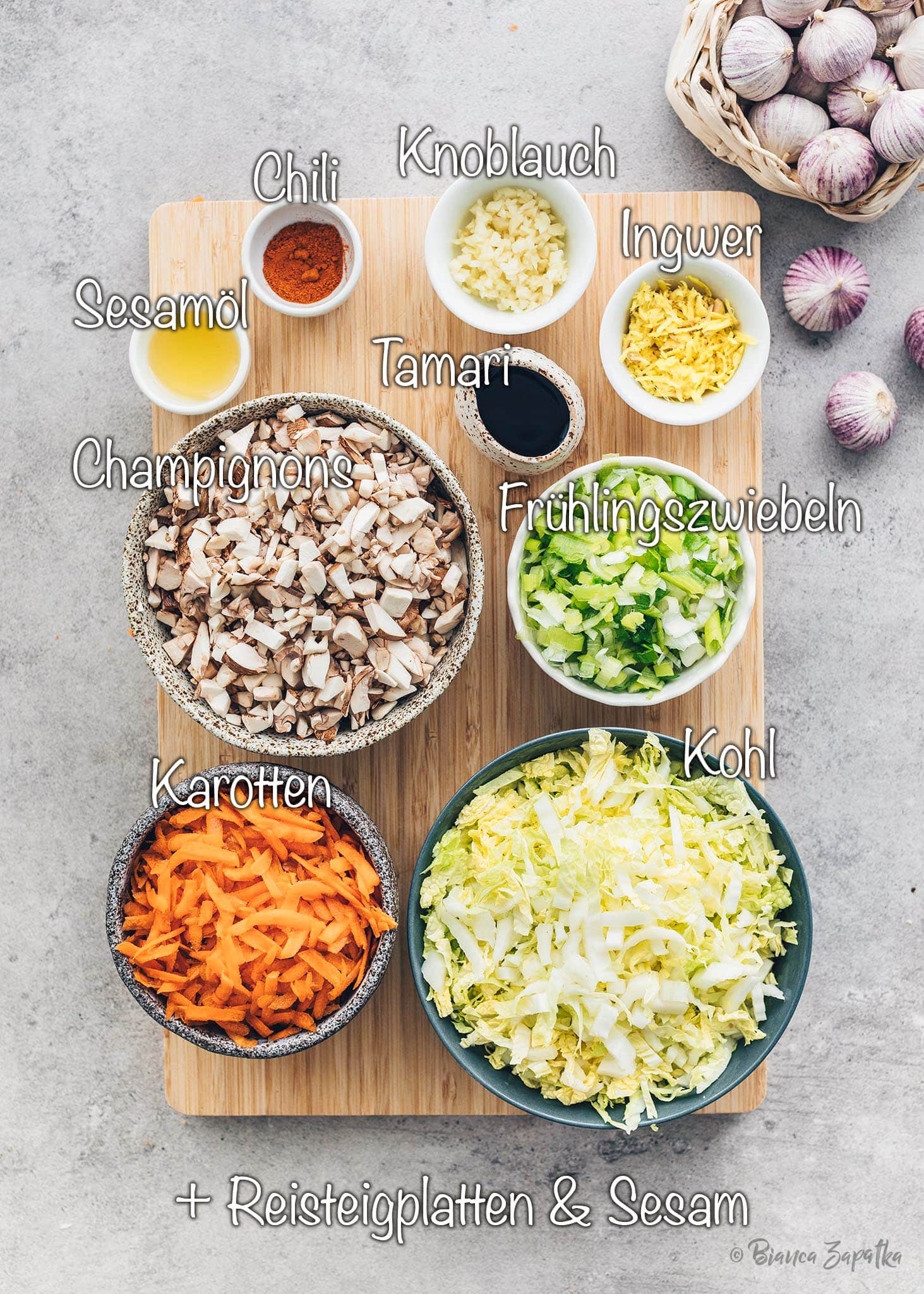 Reispapier Dumplings mit Gemüsefüllung (Einfach & Vegan) - Bianca Zapatka | Rezepte