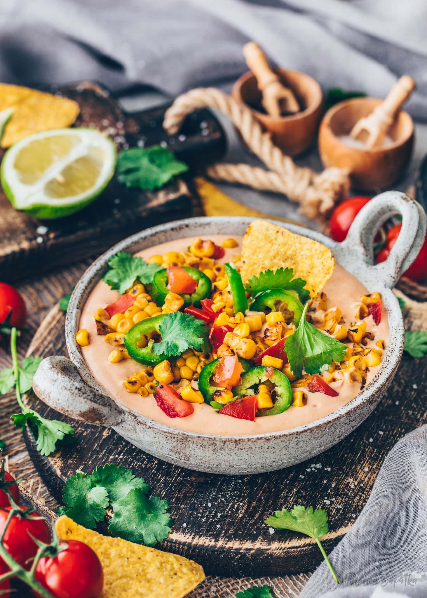 Vegan Queso Dip | Dairy-free Cheese Sauce - Bianca Zapatka | Recipes