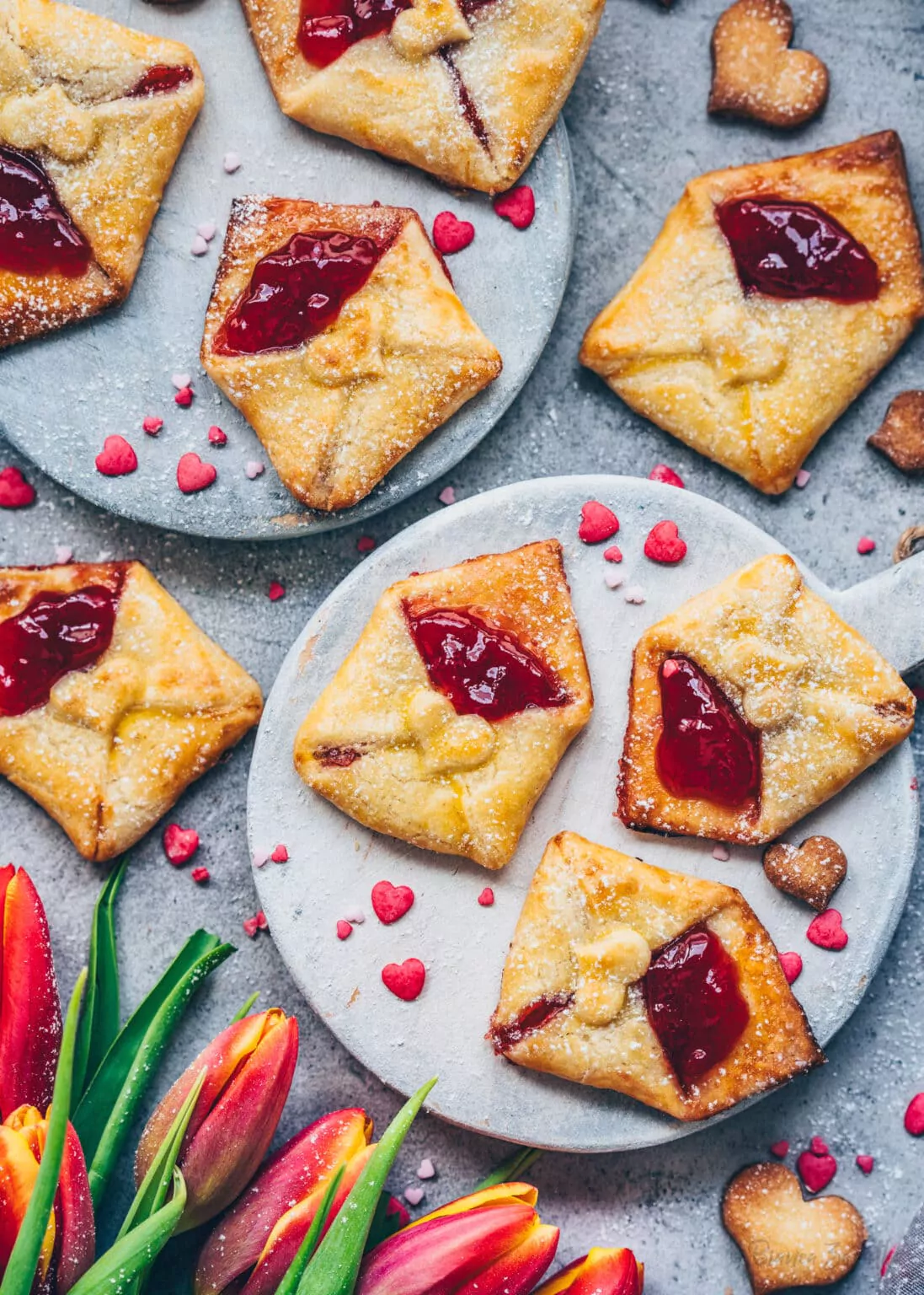 Love Letter Cookies with Jam for Valentine‘s Day - Bianca Zapatka | Recipes
